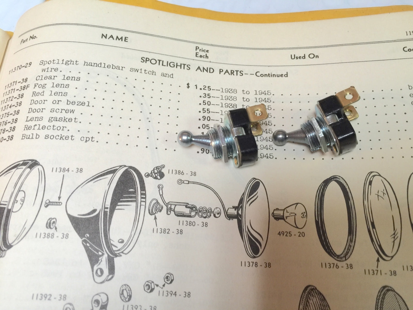 Harley Guide S-H2 Knucklehead Panhead Deluxe Spot Lamp Toggle Switches ...